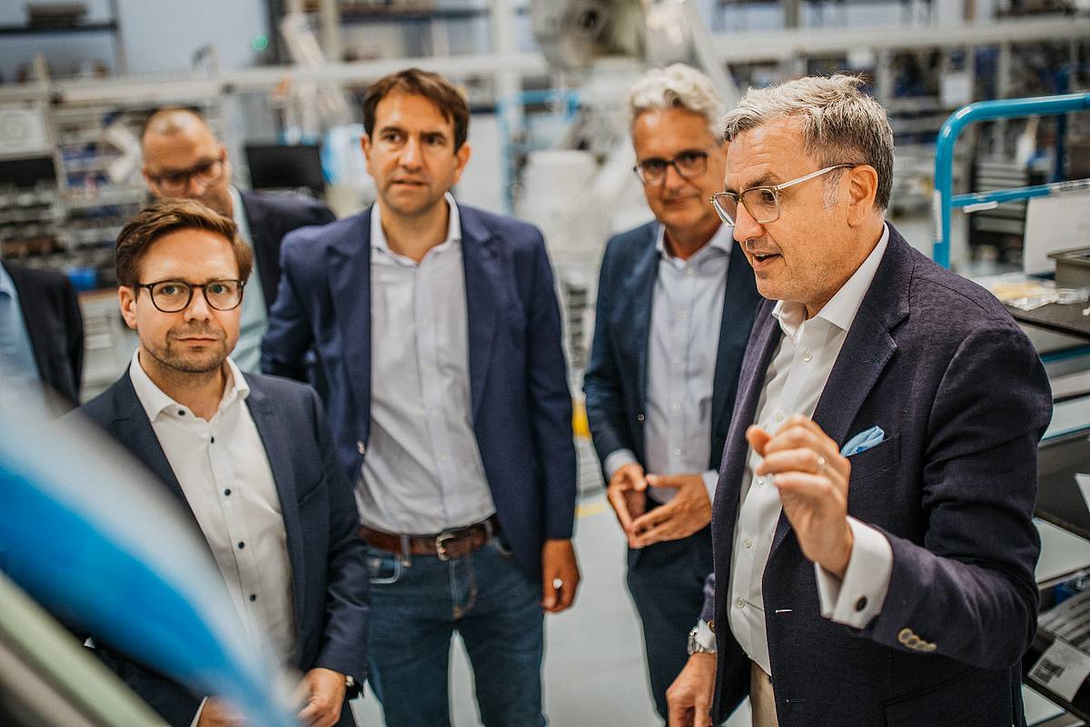 Mechanical engineering enable climate protection - Dürr Group